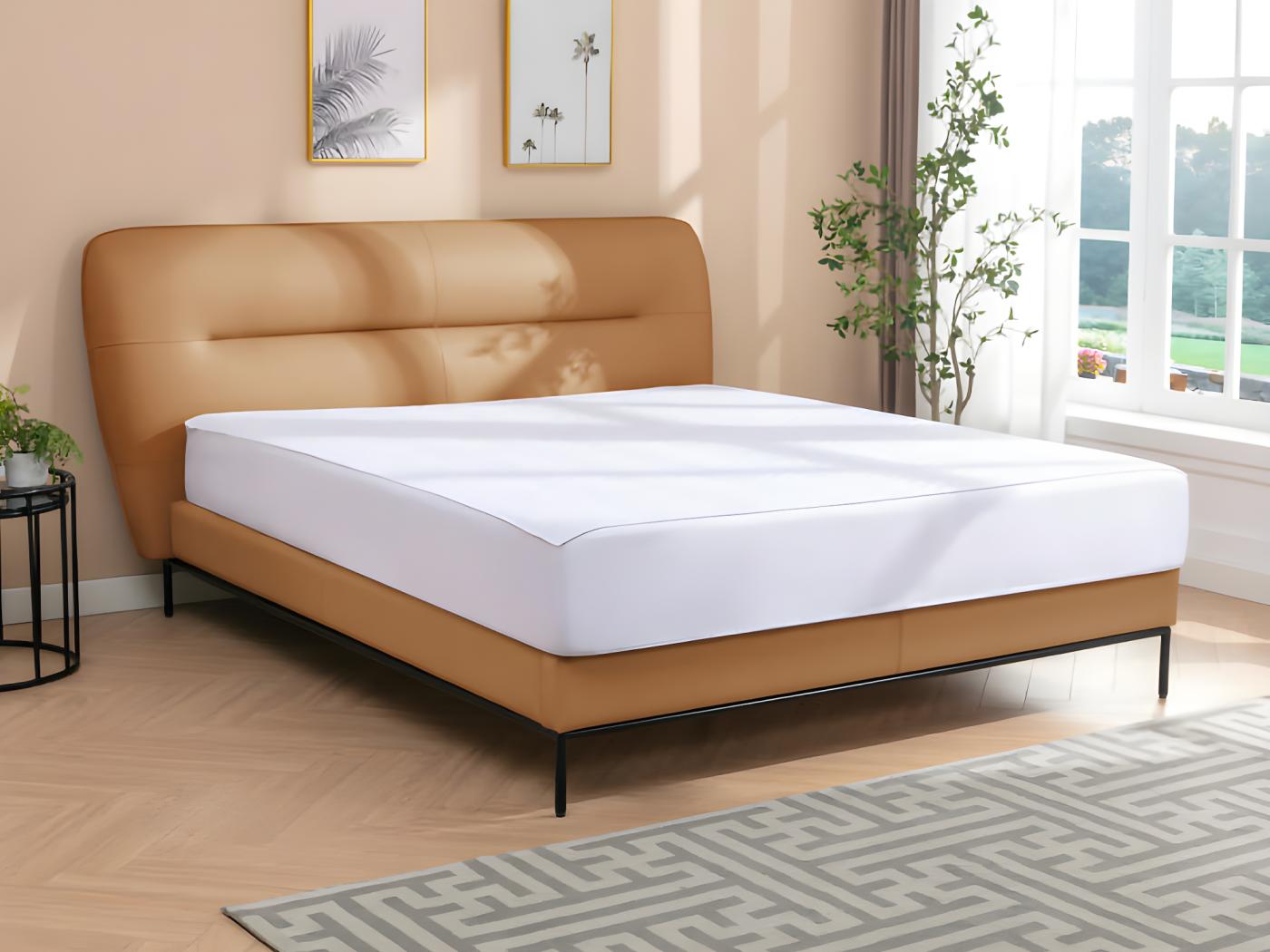 Lit queen size 160 x 200 cm en cuir de couleur camel - JODALA Lit queen size 160 x 200 cm en cuir de couleur camel - JODALA