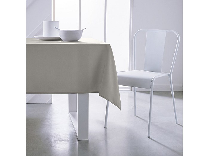 Mantel rectangular 100% poliéster en colores lisos. Medida: 150x250cm Lino