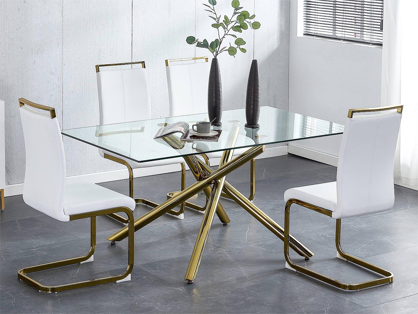 Set 4 Sedie cantilever in ecopelle - struttura in metallo cromato - Oro