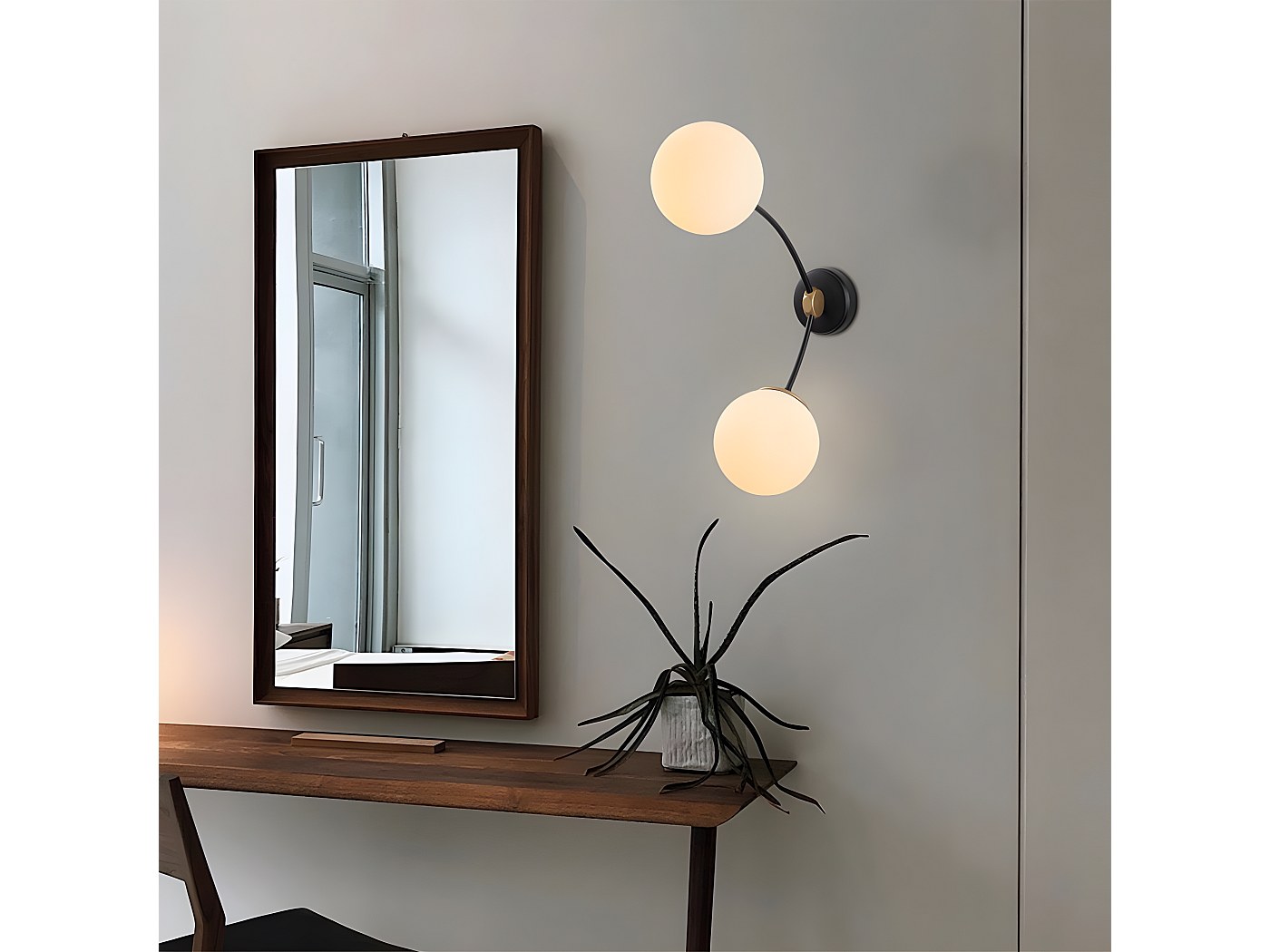 Zwarte Scandinavische wandlamp Mosoma met 2 witte glazen bollen 2xE27