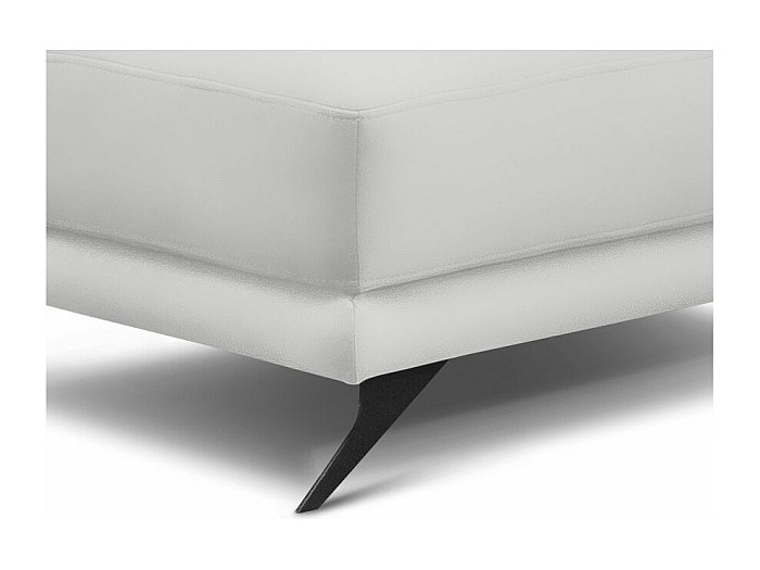 Pouf simili cuir blanc et pieds métal noir Zora 82cm