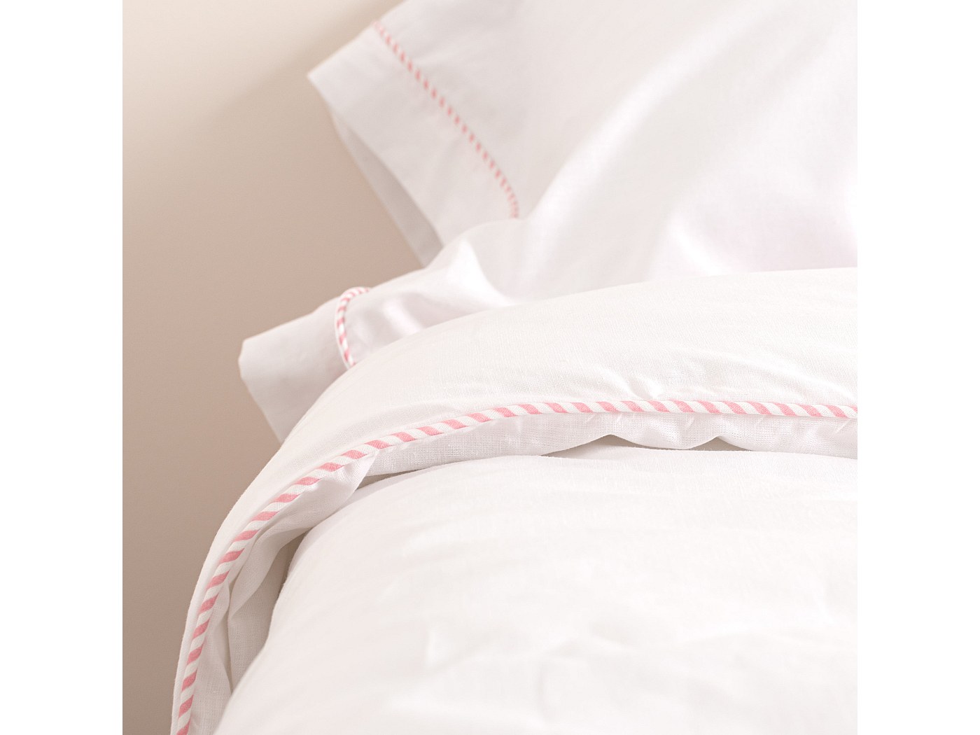 Dekbedovertrekset 2-delig 140x200 cm (Bed 80) Essential