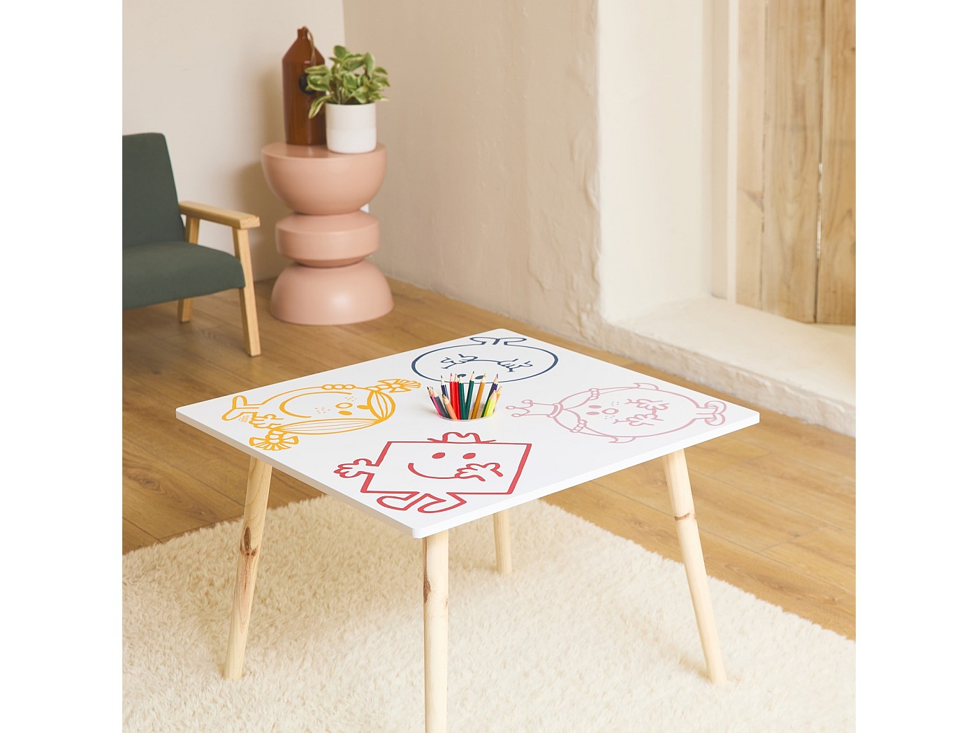 Table avec pot à crayon pour enfant collection Monsieur/Madame