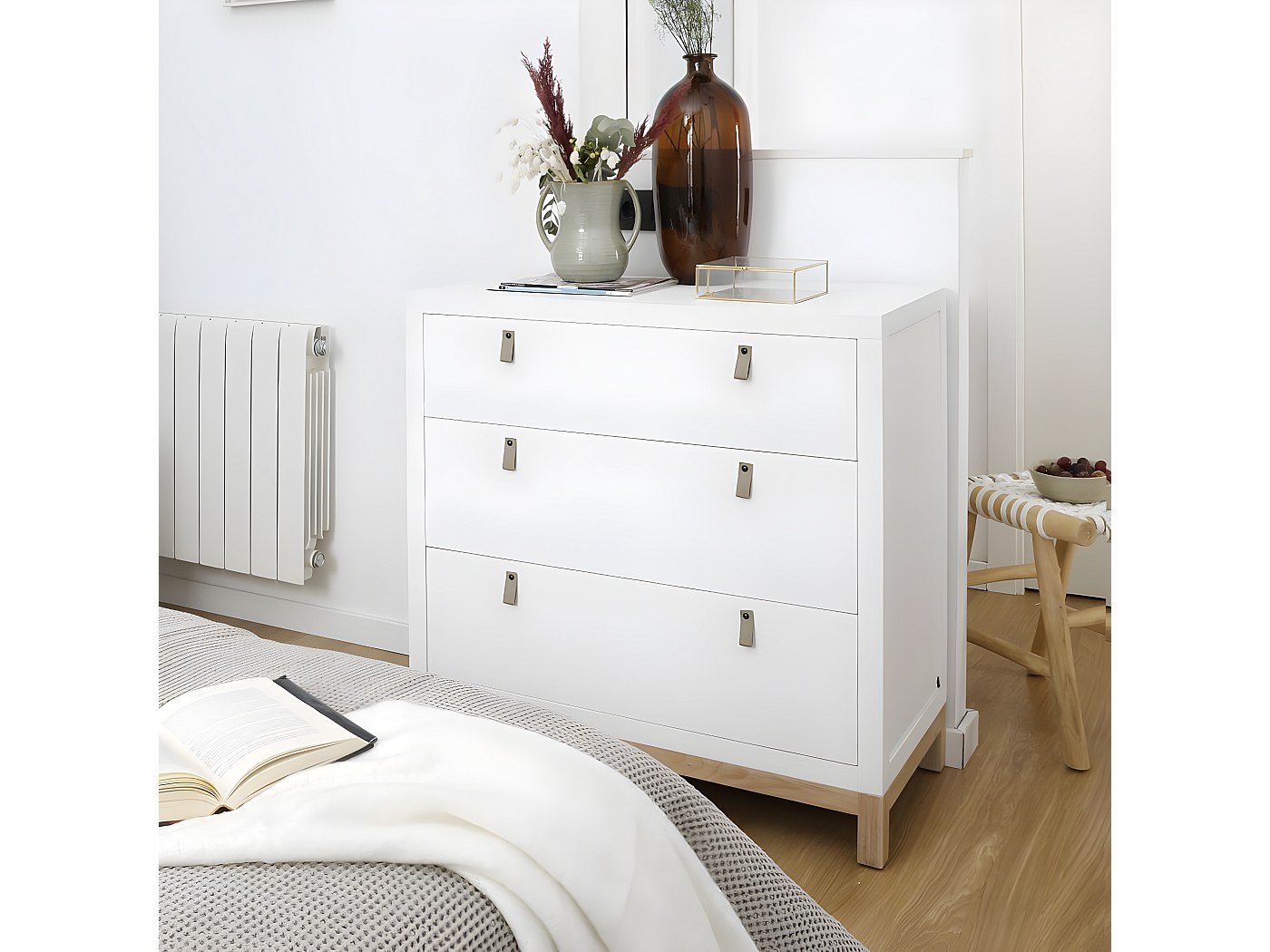 Commode en bois massif blanc 45x90
