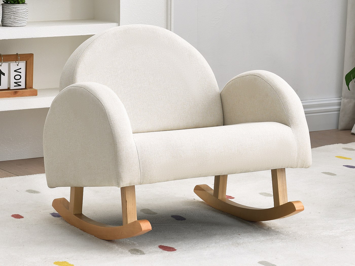 Fauteuil pour enfant à bascule en tissu beige ESLIDA