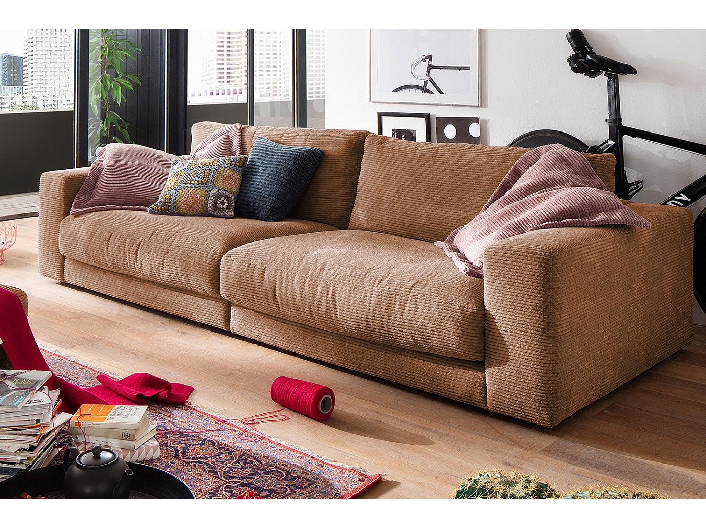 Sofá - marrón pana - MADELINE