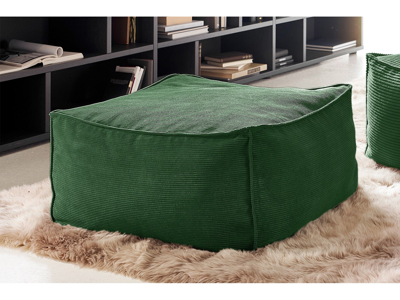 Pouf - vert émeraude velours côtelé - ALEA