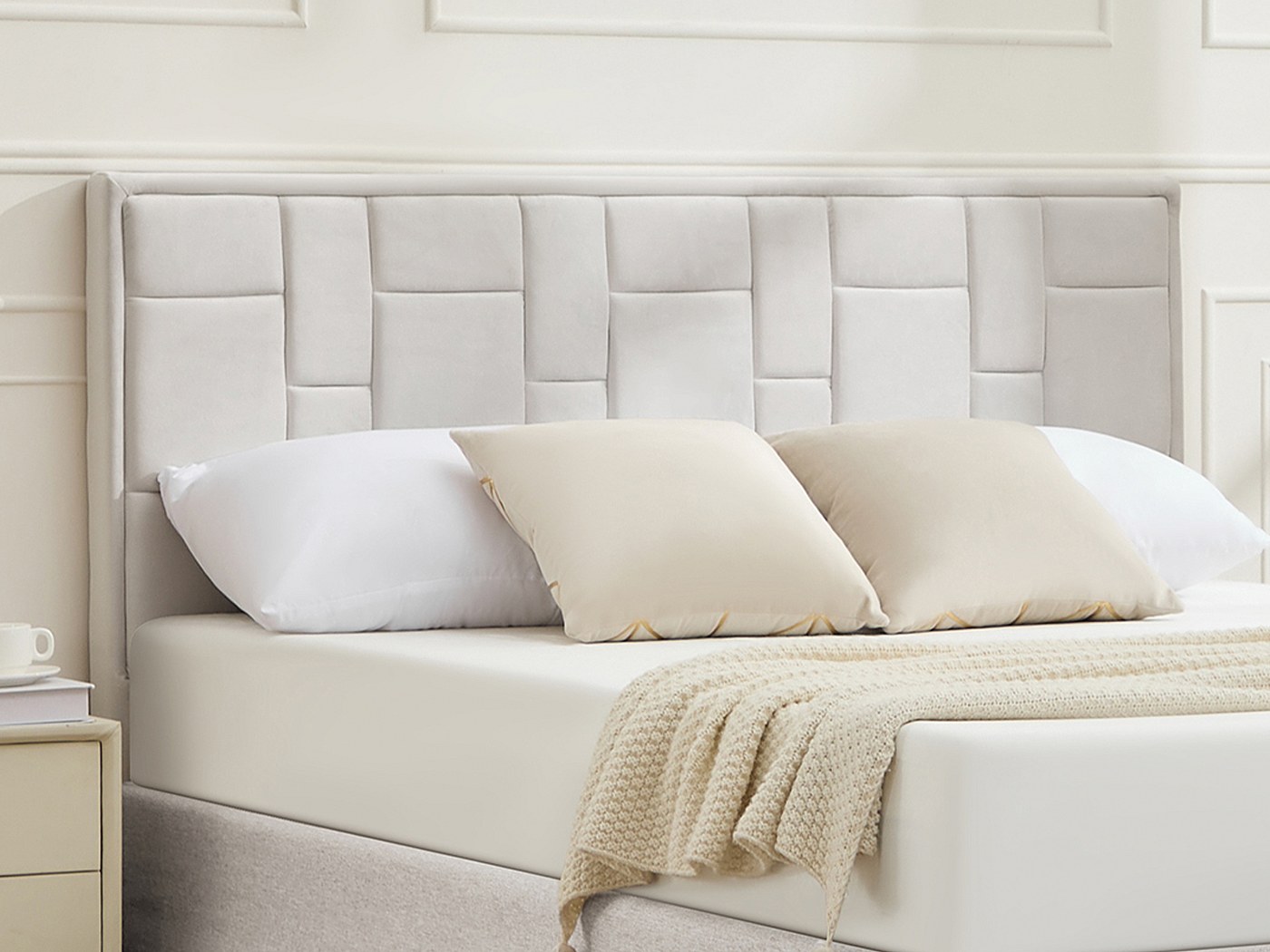 Testata letto moderno da 160 cm in velluto Beige HERMINE