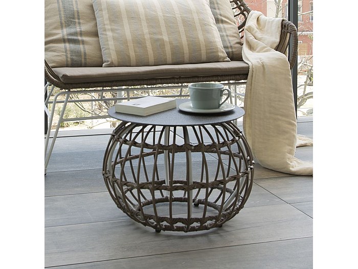 Table basse de jardin en rotin blanc 50x34