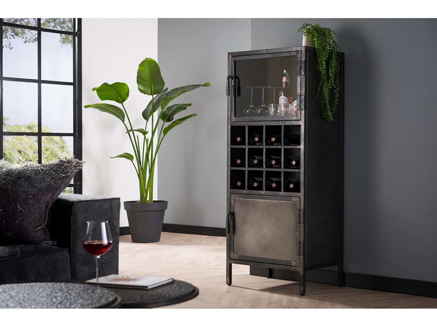 Armario - Negro metal - CORO