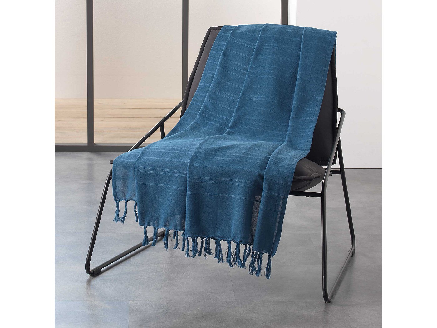 Plaid ou jete de canape coton 150 x 150 cm Lilie indigo