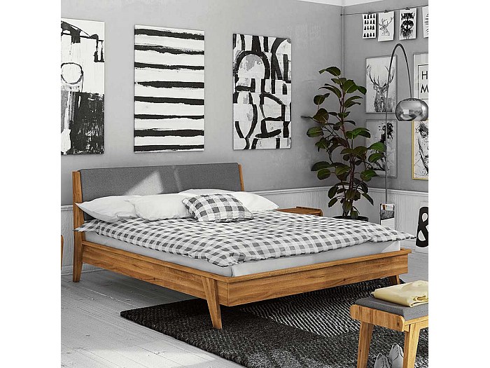 Bett aus Wildeiche Massivholz Retrostil