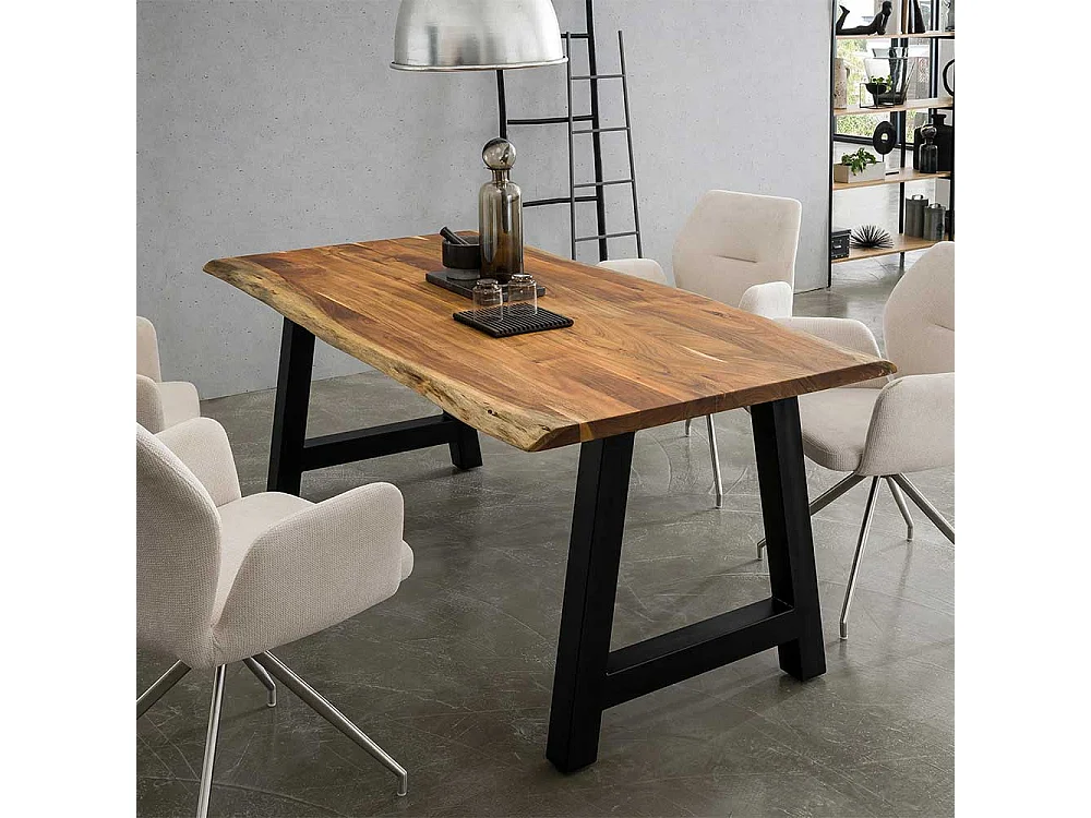 Tisch mit Baumkante im Industry und Loft Stil Akazie Massivholz und Metall