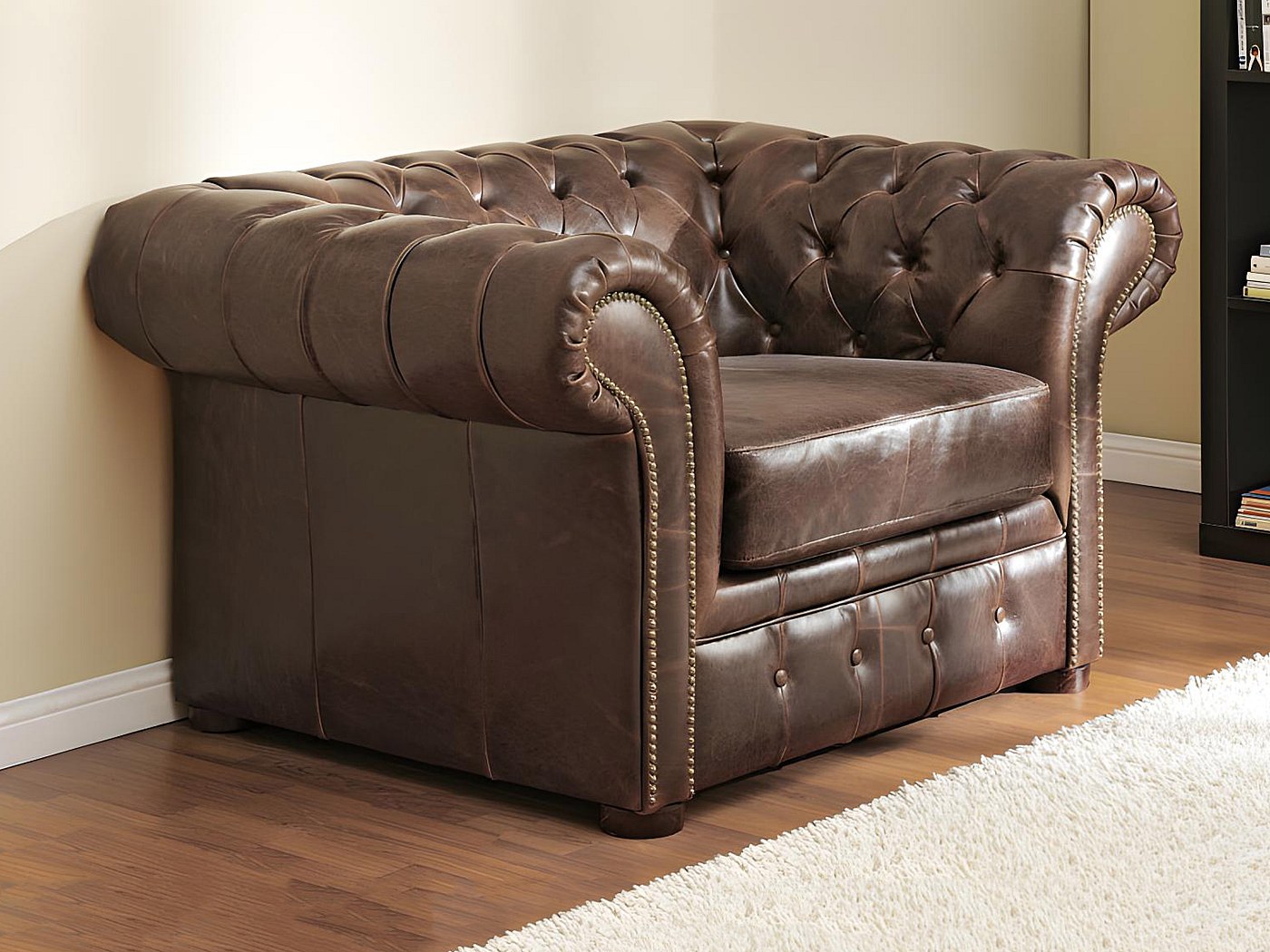 Sillón chesterfield de piel envejecida marrón CLOTAIRE