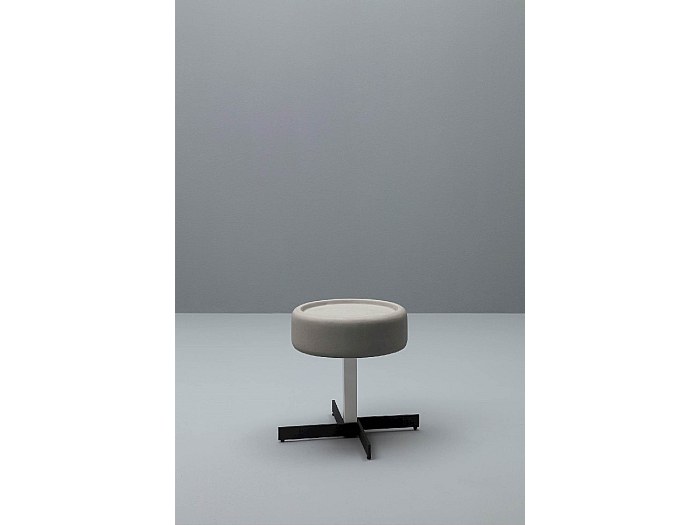 Kenzo - Mesa de centro (Ø.42 x Ø.42 x 40h) en MDF gris