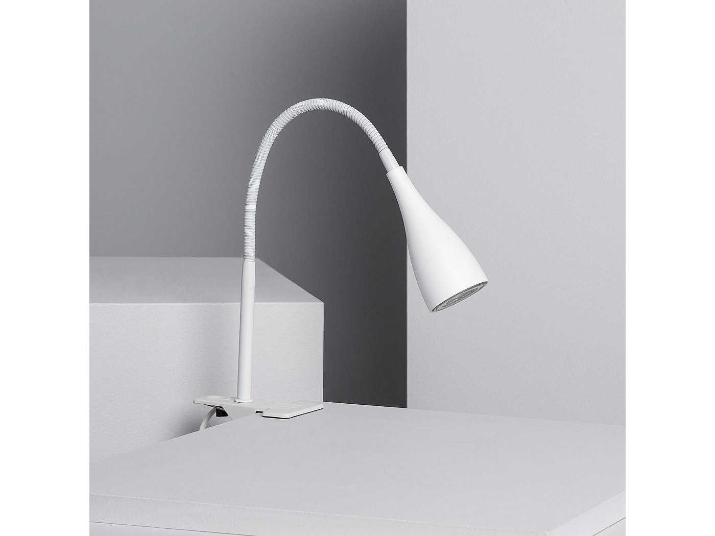 Lámpara Flexo Escritorio De Metal Con Pinza Dandy Blanco