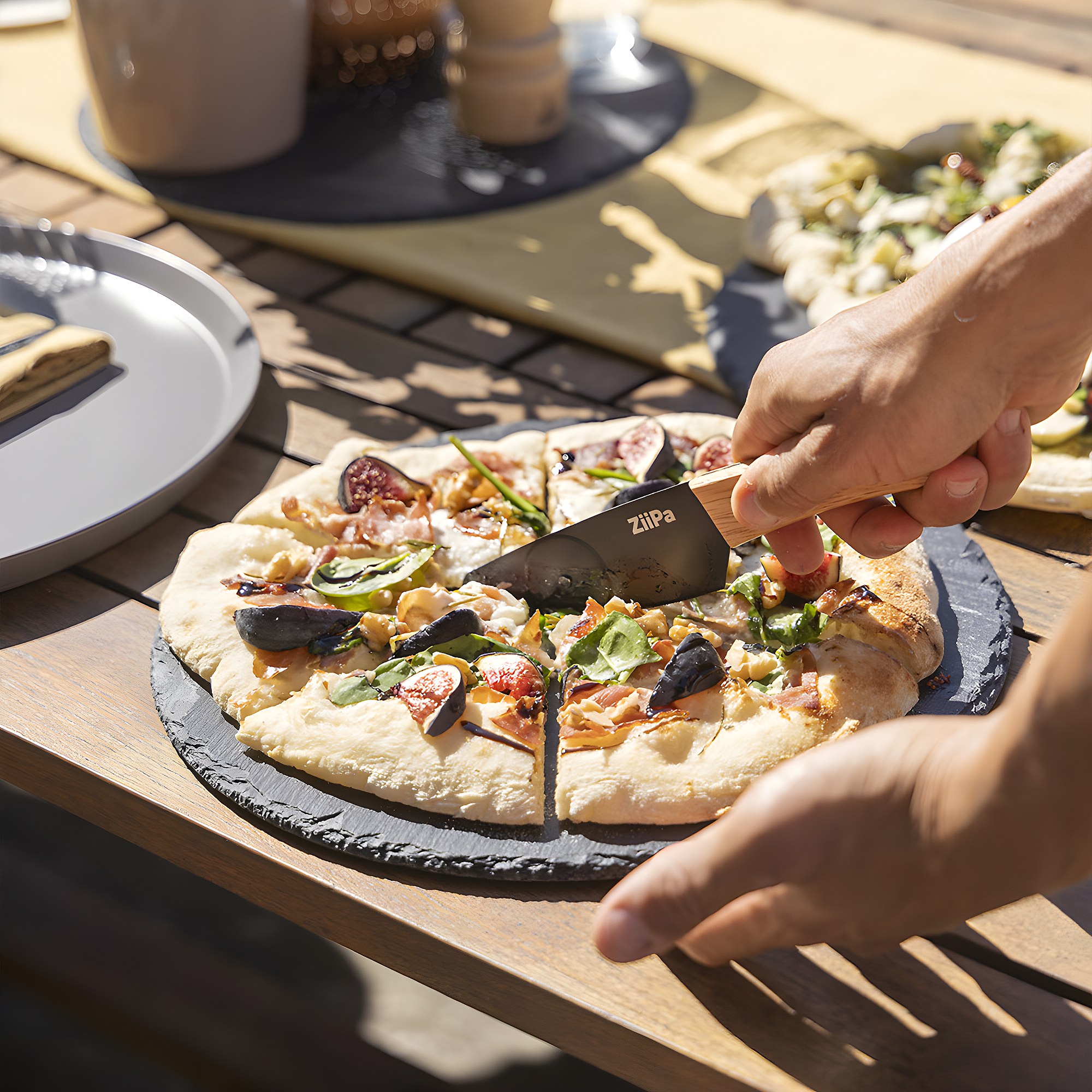 Couteau à pizza avec roulette